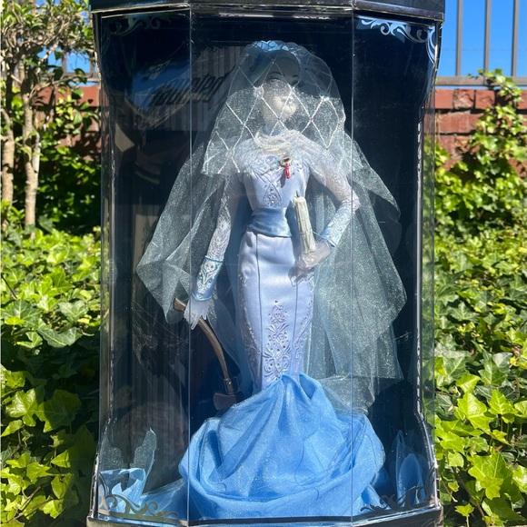 Disney | Toys | Disney Limited Edition Haunted Mansion Bride Constance ...